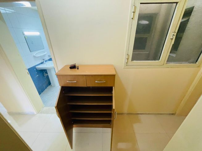 Executive bed space, partition and room for family in a prime location ...